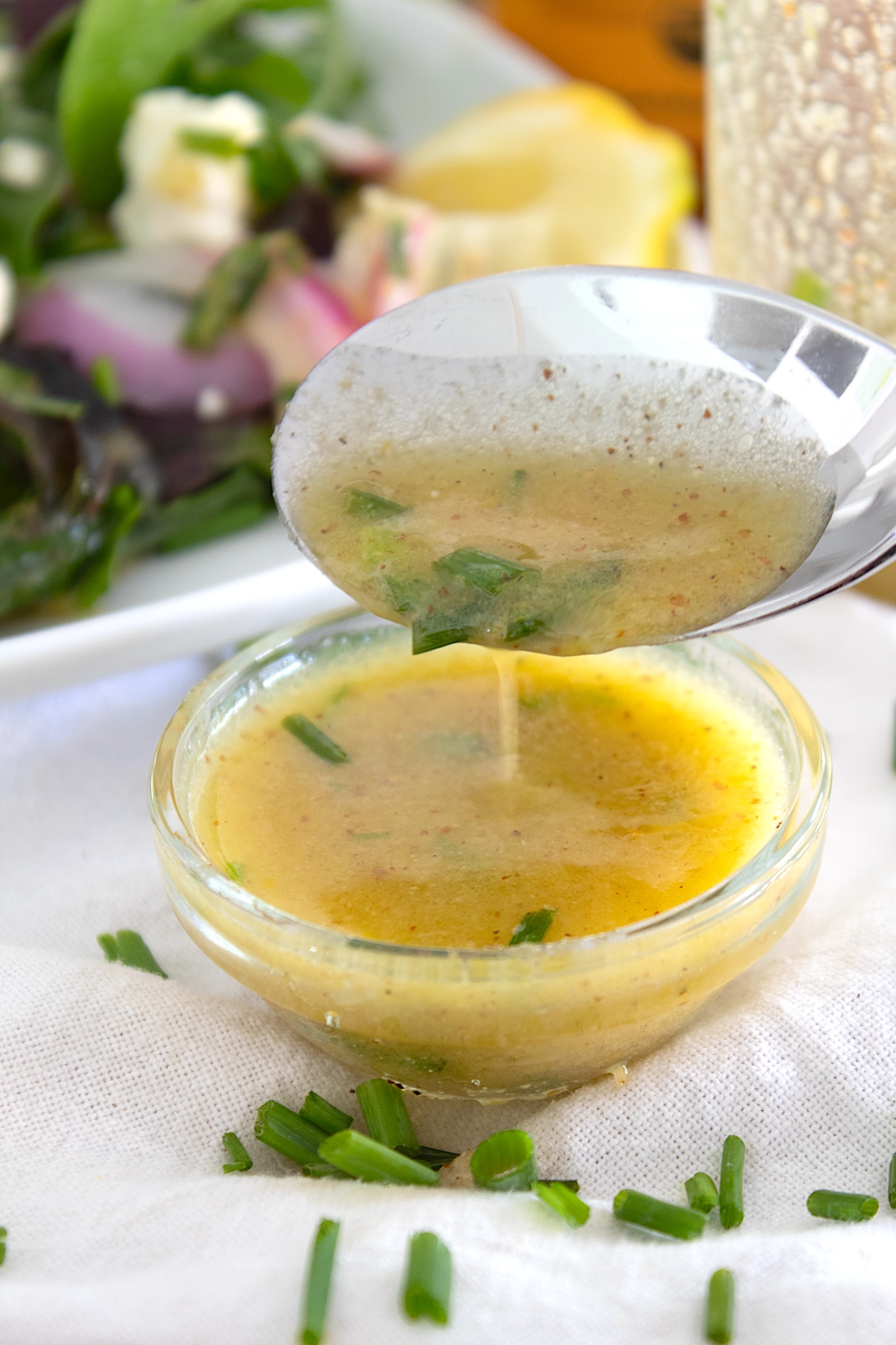 Lemon Honey Vinaigrette - gigglingfork.com